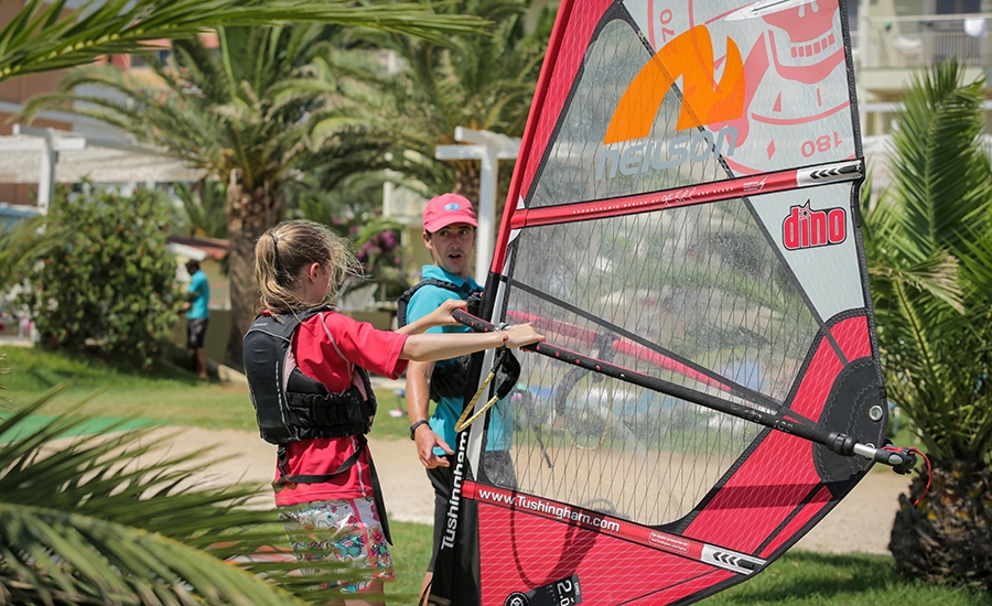 Cosmos Beachclub - Vassiliki Active Holidays | Neilson