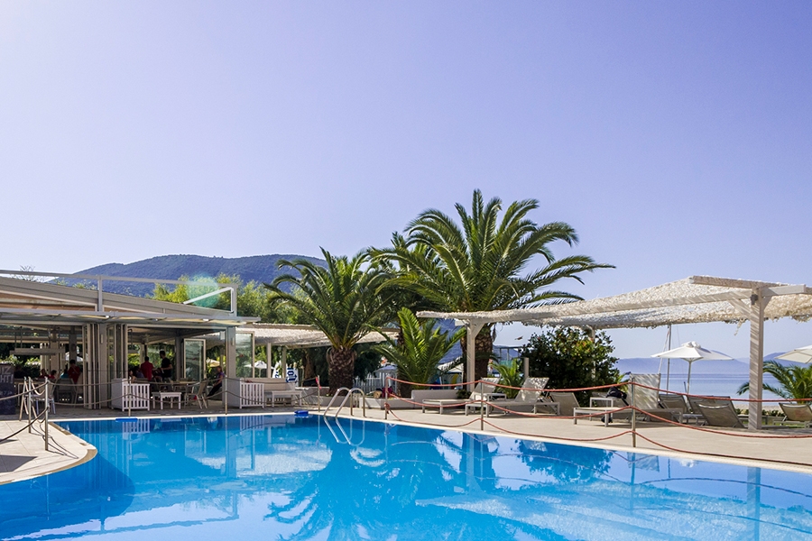 Cosmos Beachclub - Vassiliki Active Holidays | Neilson